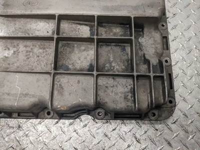 Mercedes-Benz MBE 906 Engine Oil Pan For Sale | Kankakee, IL | P-14426 ...