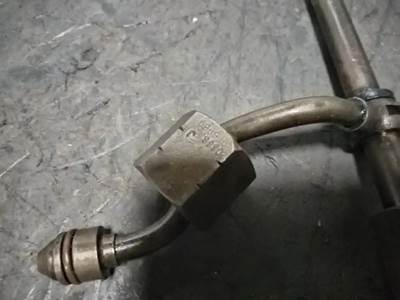 Caterpillar 3208 Fuel Injector for a 1985 Ford LNT8000 For Sale ...