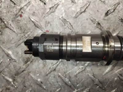 Cummins ISL Fuel Injector for a 2008 Thomas Built Saf-T-Liner MVP-EF ...