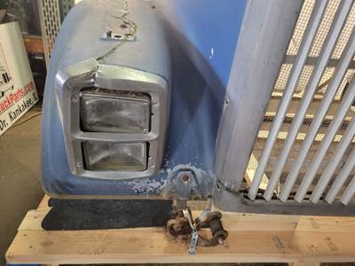 International F9370 Hood for a 1987 International F-9370 For Sale ...