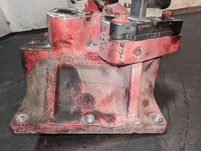 Cummins ISB Intake Manifold for a 2016 International DuraStar 4300 For ...