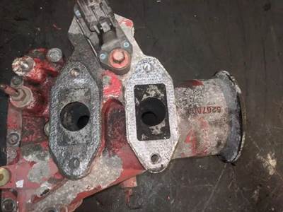 Cummins ISB Intake Manifold for a 2011 Ford F750 For Sale | Kankakee ...