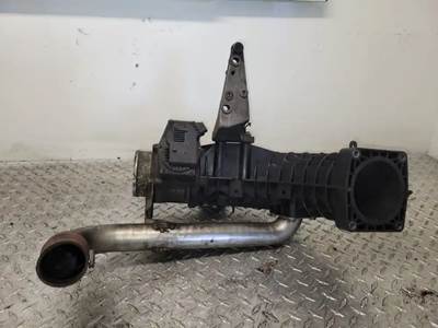 Detroit DD15 Intake Manifold For Sale | Kankakee, IL | P-14686 ...