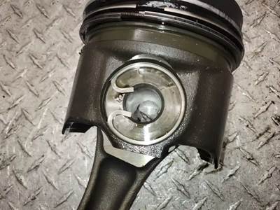 Paccar MX-13 Piston / Rod For Sale | Kankakee, IL | P-13764 ...