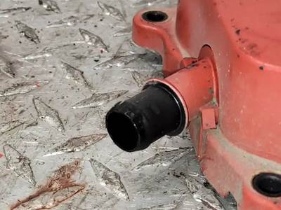 Cummins ISB Valve Cover for a 2009 Freightliner B2 For Sale | Kankakee ...