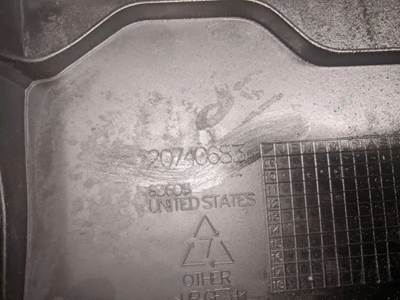 Volvo D13 Valve Cover For Sale | Kankakee, IL | P-11807 ...