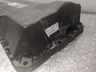 Volvo D13 Valve Cover For Sale | Kankakee, IL | P-11807 ...