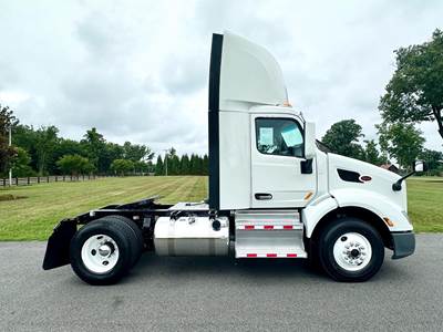 2022 Peterbilt 579 Single Axle Day Cab Truck - Paccar 405HP, 12 Speed ...