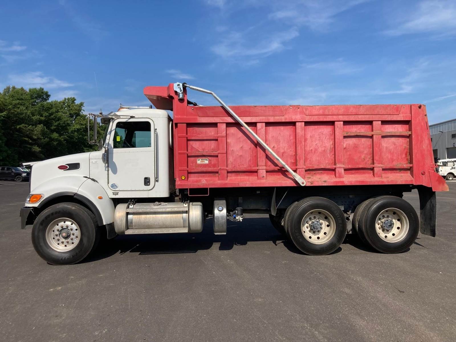 2015 Peterbilt 348 Dump Truck - Paccar 345HP, 6 Speed Allison Rds ...