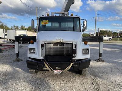 Freightliner FL80 Crane Truck - 2001 NATIONAL 800C Crane, 80ft Reach ...