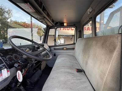 Freightliner FL80 Crane Truck - 2001 NATIONAL 800C Crane, 80ft Reach ...