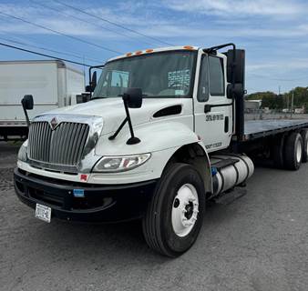2016 International DuraStar 4400 Tandem Axle Flatbed Truck - 330HP, 6 ...