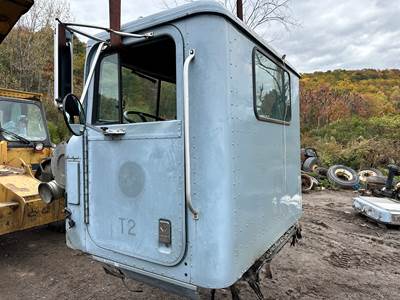 1996 International Paystar 5000 Cab Assembly; Wired for 3406E For Sale ...