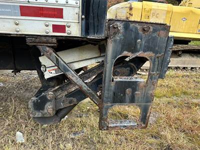 Maxon 3000 LB Truck Liftgate For Sale | Springville, PA | 3110 ...