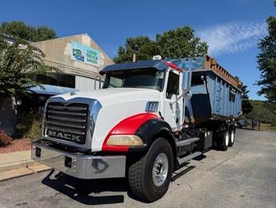 2009 Mack Granite GU813 Roll Off Truck - MP7, 370HP, Automatic For Sale ...