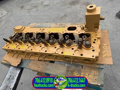 1997 Caterpillar 3306 DI Cylinder Head For Sale | Miami, FL | 7956 ...