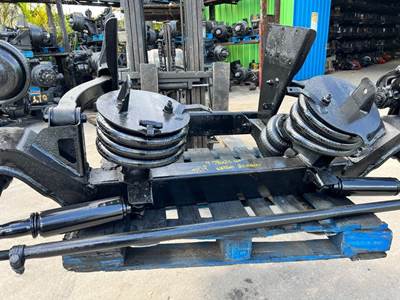 2015 Watson & Chalin STEERABLE DROP AXLE Tag / Pusher Axle For Sale ...