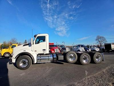 2025 Kenworth T880 Cab & Chassis Truck - Paccar, 455HP, 18 Speed ...