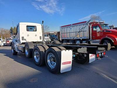 2025 Kenworth T880 Cab & Chassis Truck - Paccar, 455HP, 18 Speed ...