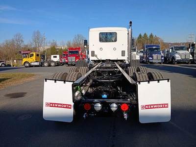 2025 Kenworth T880 Cab & Chassis Truck - Paccar, 455HP, 18 Speed ...