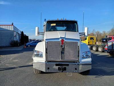 2025 Kenworth T880 Cab & Chassis Truck - Paccar, 455HP, 18 Speed ...