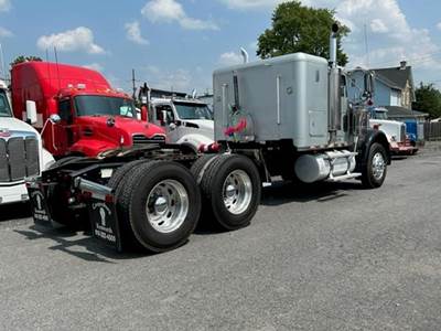 2007 Freightliner FLD120 Classic Sleeper Semi Truck - 48" Flat Top ...