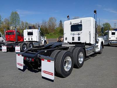 2025 Kenworth T880 Sleeper Semi Truck - 40" Flat Top Sleeper, Paccar ...