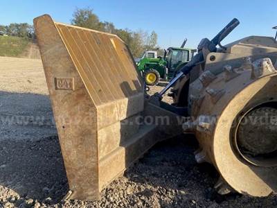 2019 Caterpillar 826K Landfill Compactor For Sale, 9,504 Hours | Tracy ...