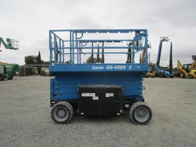 2015 Genie GS-4069 RT Scissor Lift For Sale, 334 Hours | Riverside, CA ...
