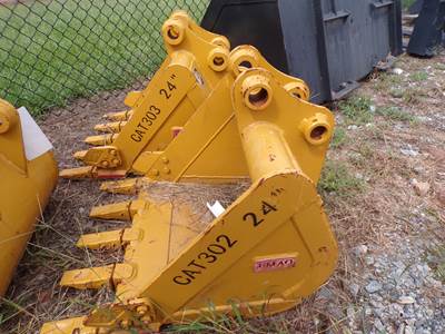24" CAT 302 Tooth Bucket For Sale | Pickens, SC | K220253 ...