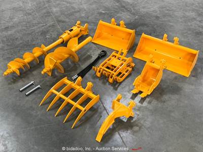 GIYI Mini Excavator Attachments Grapple Bucket Auger Rake Ripper ...