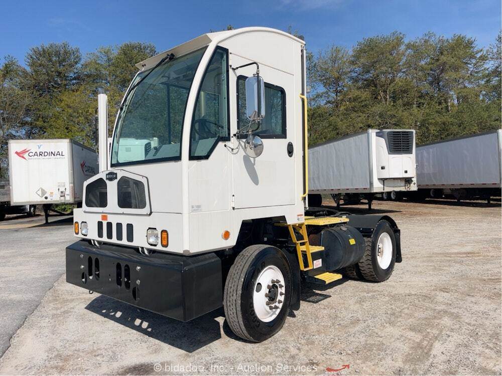 2020 Autocar XSpotter Terminal Tractor Yard Hostler Intermodal Truck A ...