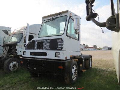 2017 Capacity Sabre 5 Yard Spotter Switcher Truck Cummins Auto S/A ...