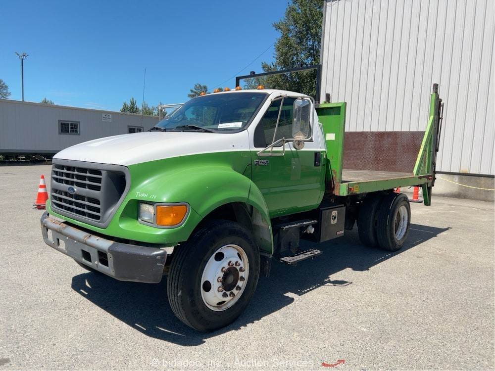 2001 Ford F-650 Standard Cab Flatbed Liftgate Truck Caterpillar 7.2L M ...