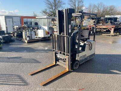 Crown 35SCTT-S 3,200 lbs Electric 3 Wheel Electric Forklift Truck ...