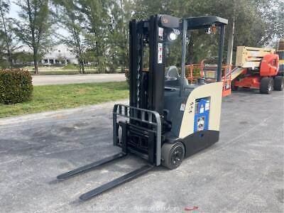 2015 Crown RC5535-30 3,000Lb Electric Lift Truck Stand-Up Forklift ...