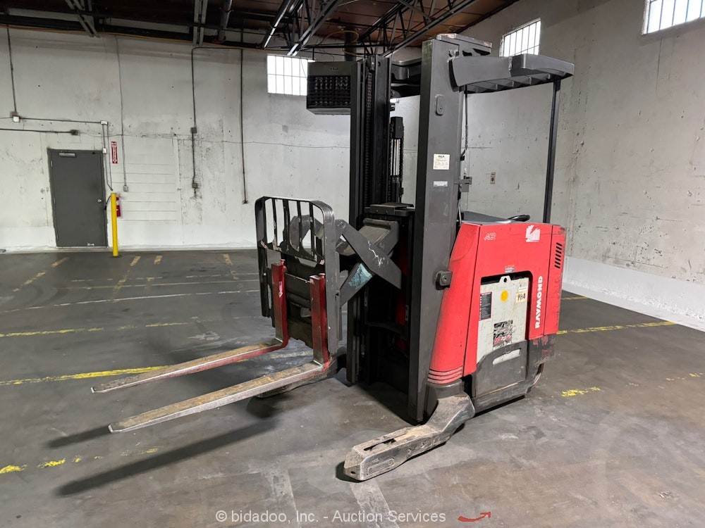Raymond 750-R45TT 4,500 LBS Electric Reach Truck Stand-Up Forklift 36V ...