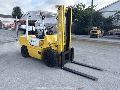 TCM FG30N7 6,000 lbs Industrial Warehouse Forklift Lift Truck Nissan ...