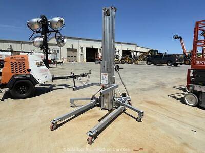 2019 Genie SLC18 18'6" Superlift Material Hoist Lift Duct Jack 650 lbs ...