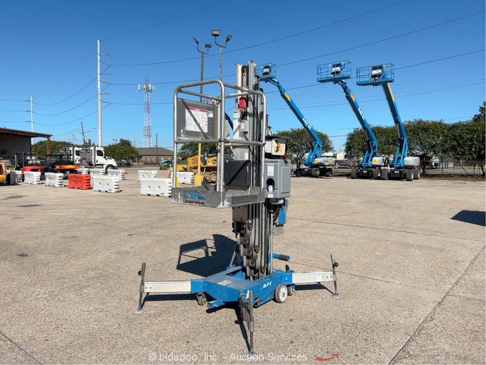 2017 Genie AWP-30S 30' Electric Mast Lift Portable Man Aerial Push ...