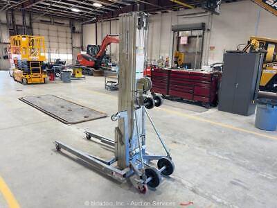 2019 Genie SLC-24 24’ Superlift Duct Jack Material Lift Push Around For ...