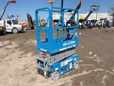 2020 Genie GS-1330M 13' Electric Scissor Lift Manlift Aerial Platform ...