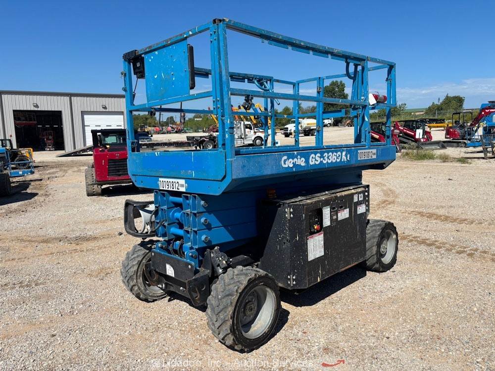 2016 Genie GS-3369 RT 32’ 8” 4WD Dual Fuel Rough Terrain Scissor Lift ...