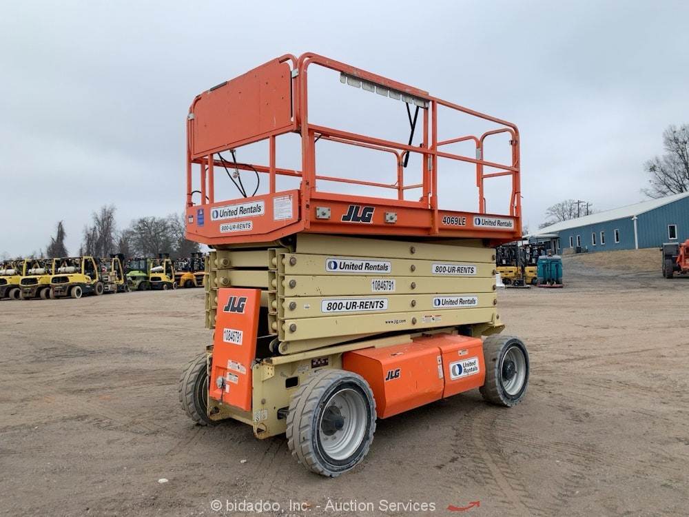 2018 JLG 4069LE 40' Electric Scissor Lift Man Aerial Platform Ext ...