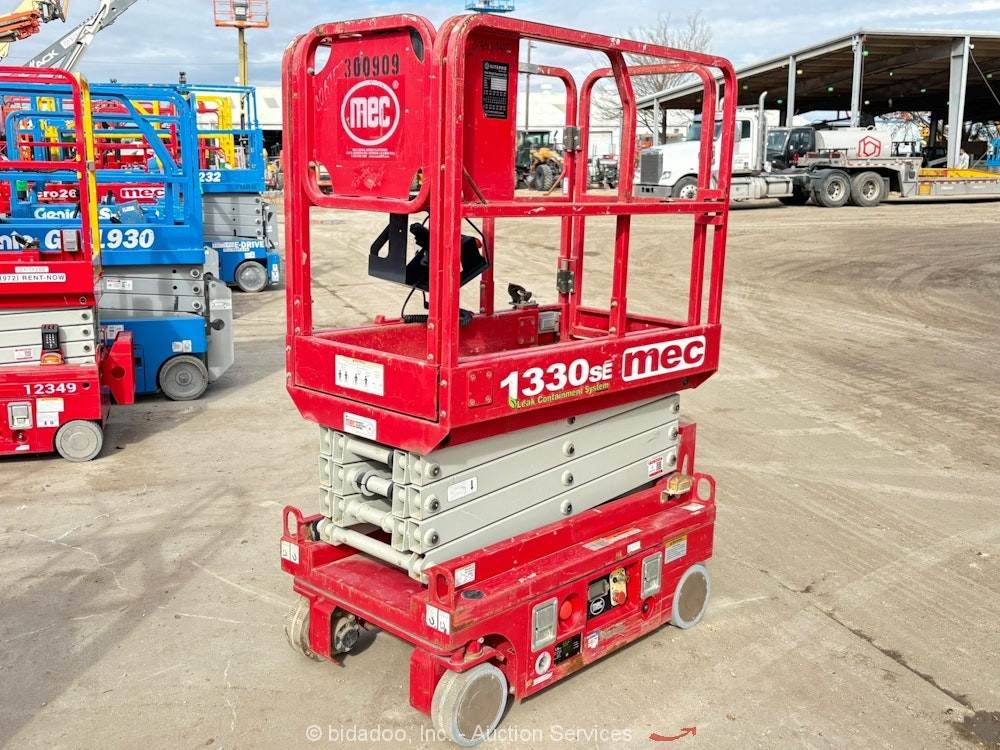 2020 MEC 1330SE 13' Electric Scissor Lift Man Aerial Platform Manlift ...