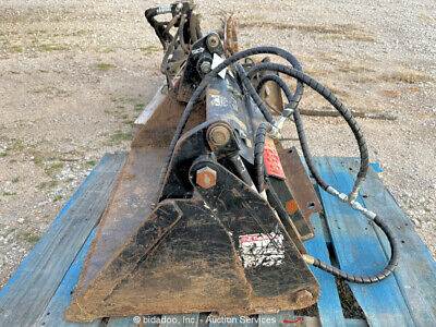 2003 Charles Machine Works SK5B41 44" 4-in-1 Bucket Skid Steer Attach ...
