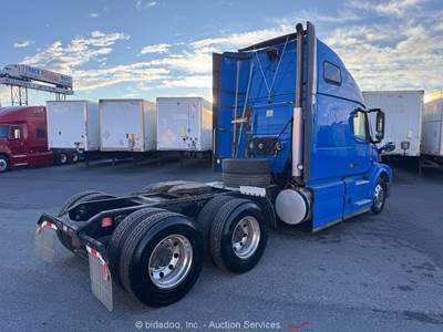 2015 Volvo VNL670 T/A High Roof Sleeper Semi Truck Tractor D13J455 A/T ...