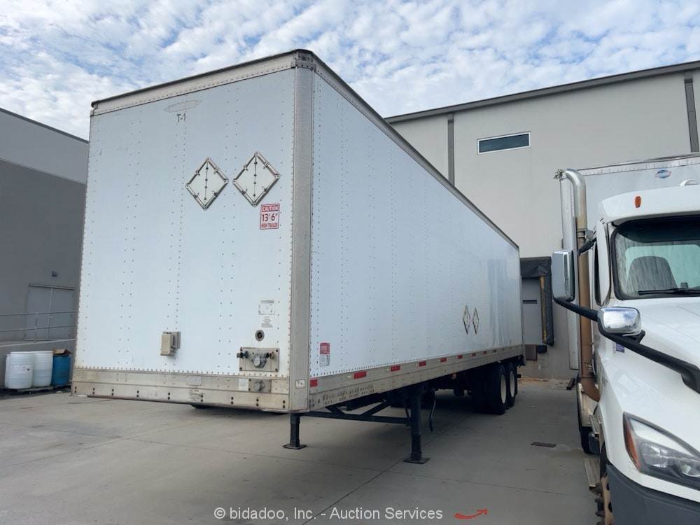 2009 TRAILMOBILE 37' Dry Van Enclosed Box Trailer Maxon Lift Gate ...