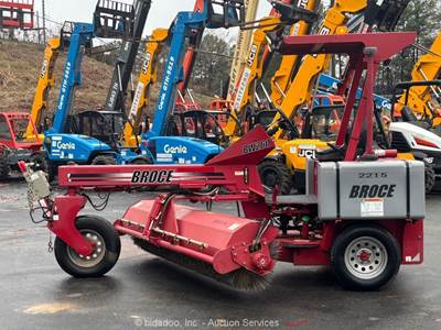 2021 Broce BW-260 8' Ride-On Towable Broom Street Sweeper Kubota Diesel ...
