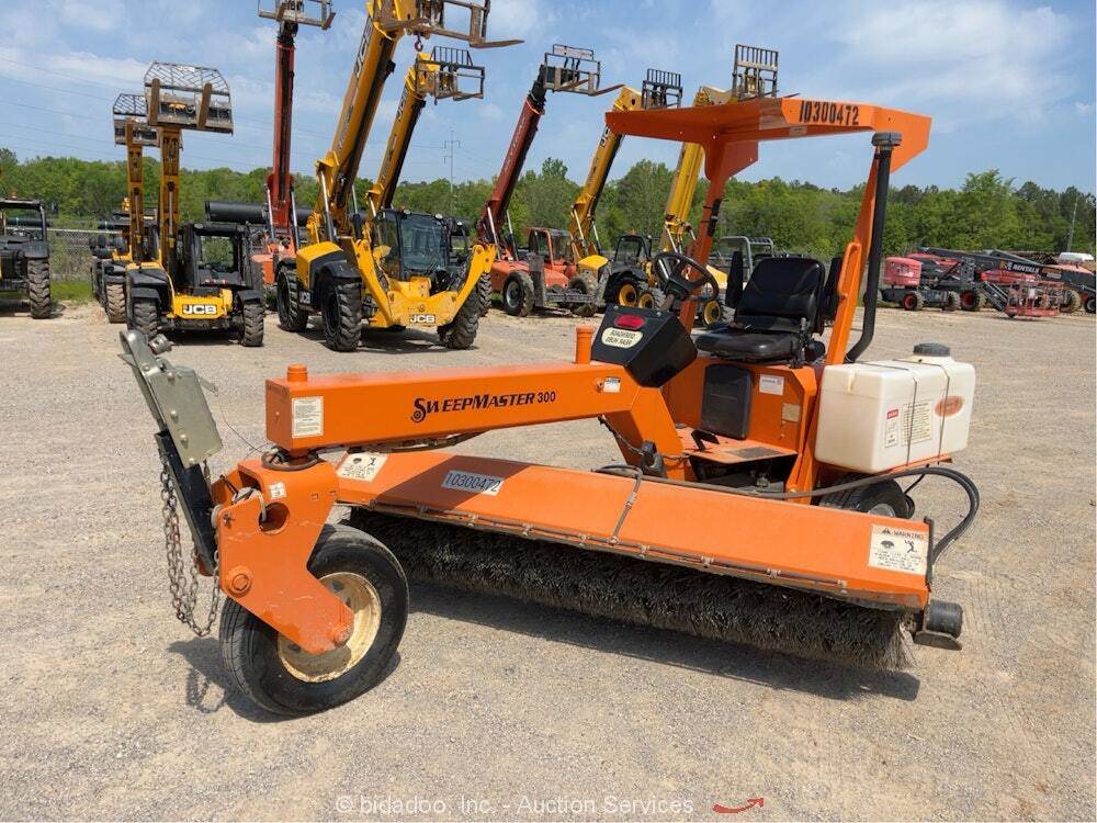 2020 Laymor SM300 8' Ride-On Towable Broom Street Sweeper Kubota Diesel ...